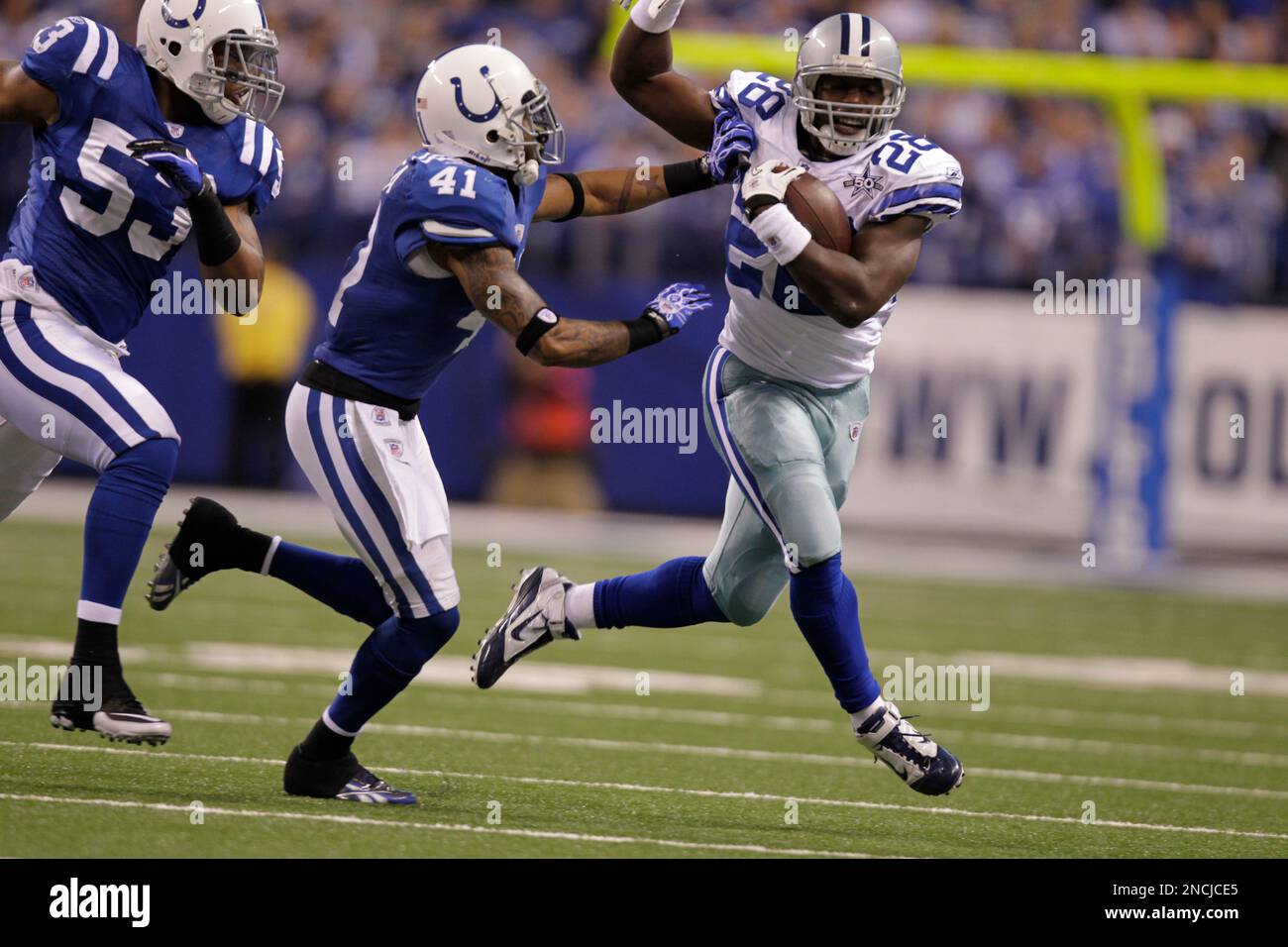 Dallas Cowboys running back Felix Jones ties to get around Indianapolis ...