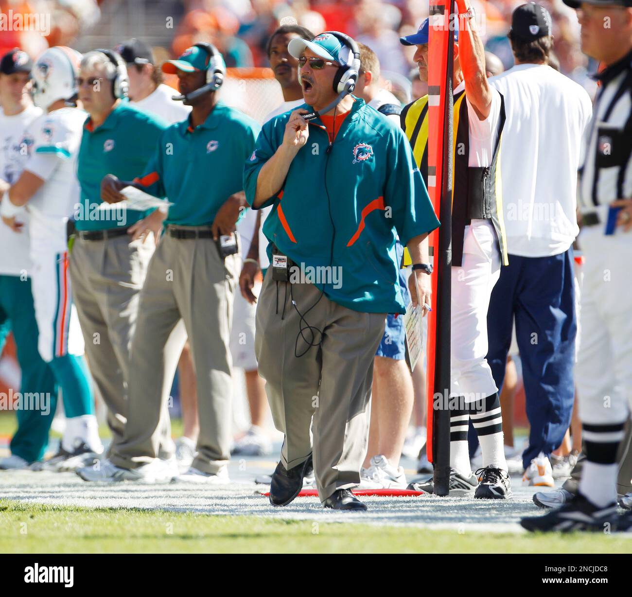Miami Dolphins coach Tony Sparano yells at his team during a NFL ...