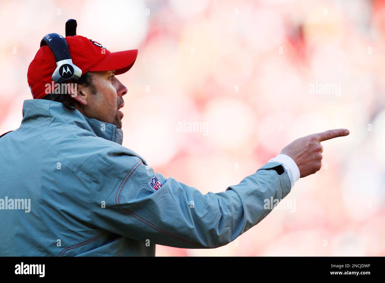 Kansas City Chiefs coach Todd Haley during the first half of an NFL ...