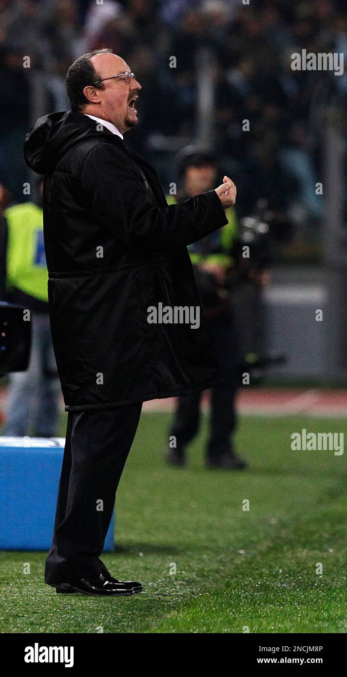 Inter Milan coach Rafa Benitez, of Spain, gestures during the Serie A ...