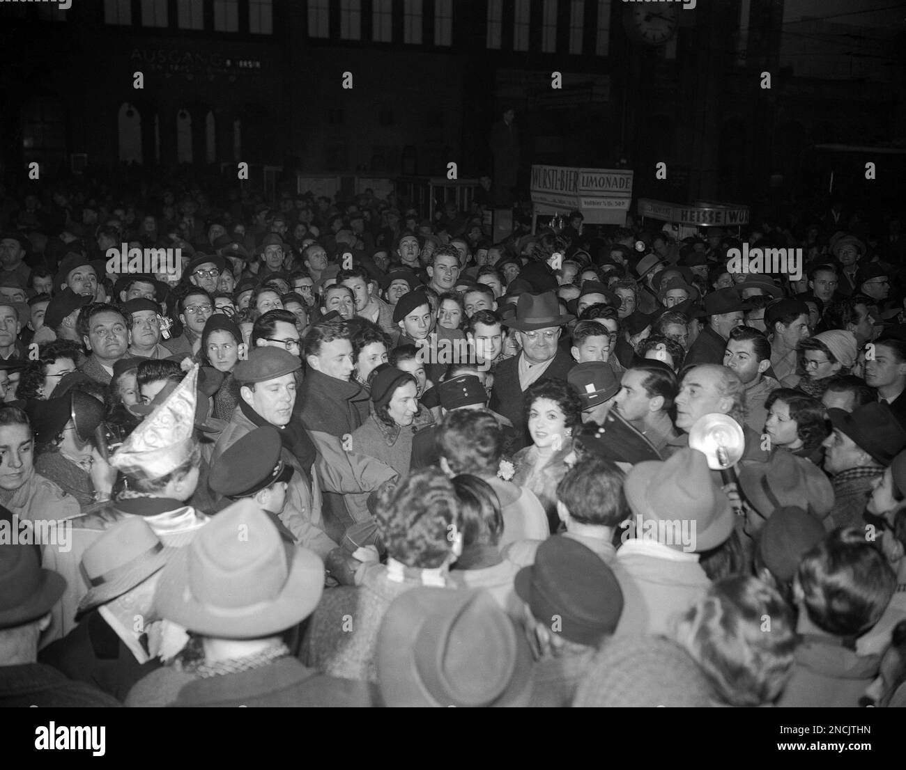 Italian screen star Gina Lollobrigida (center, facing camera) is ...