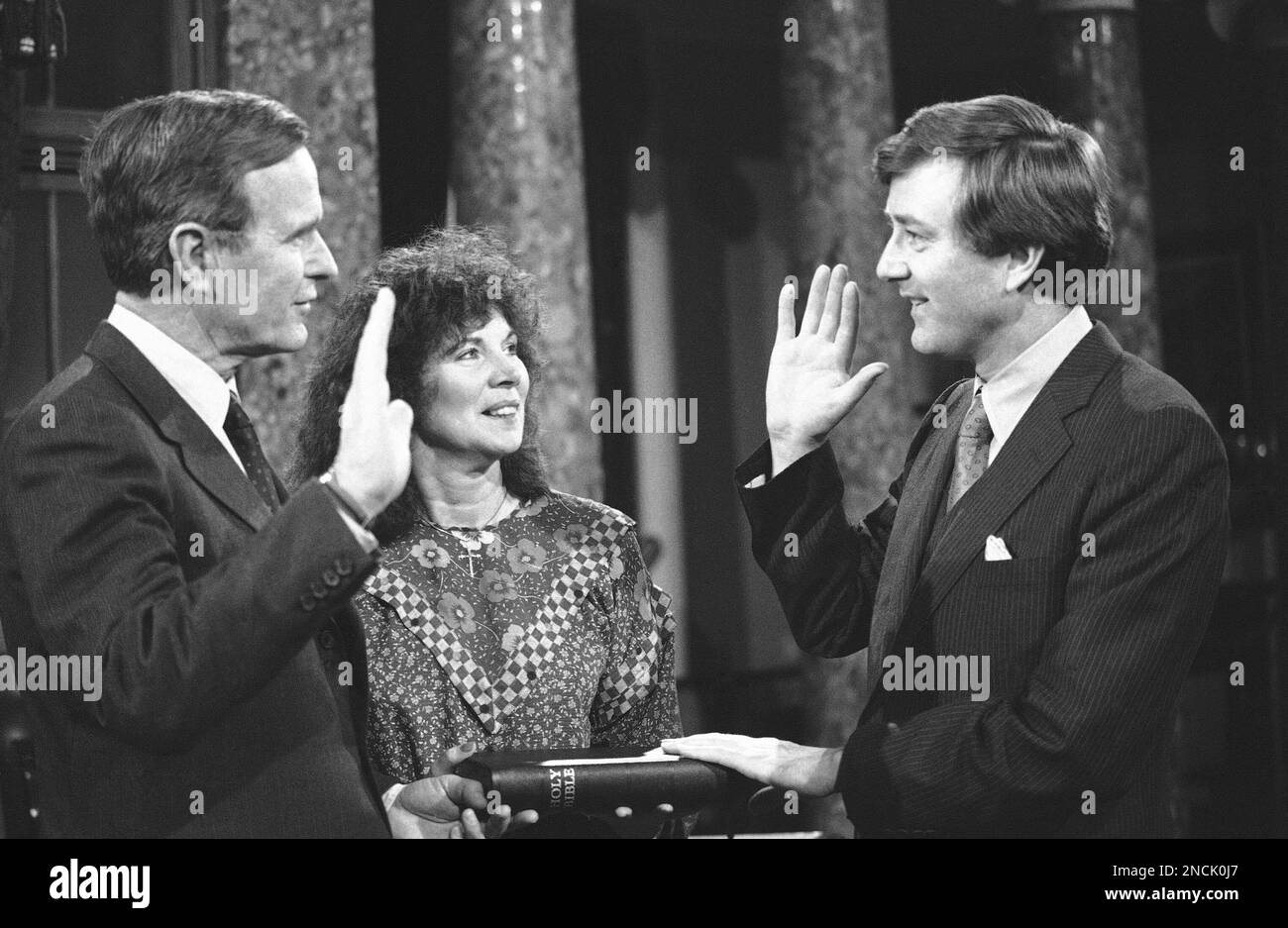 Sen. Larry Pressler, R-S.D., takes the mock oath of office from U.S ...