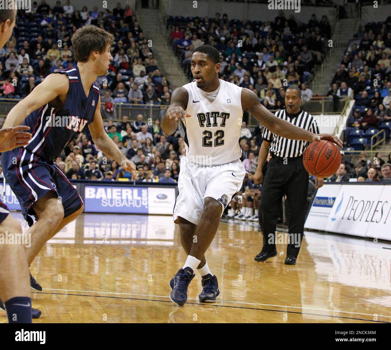 Pittsburgh's Brad Wanamaker (22) plays in the NCAA college basketball ...