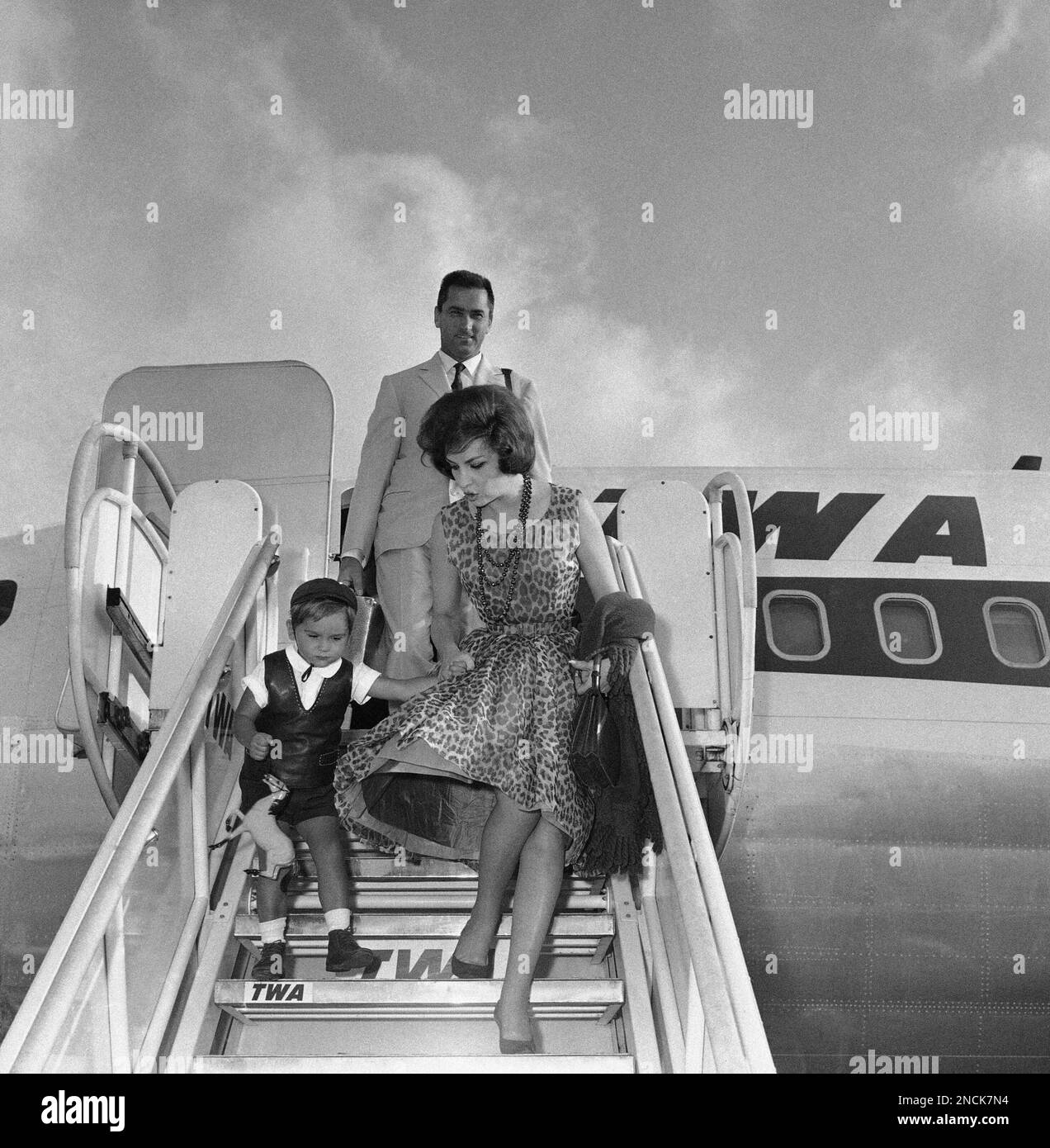 Italian actress Gina Lollobrigida, now living in Toronto, Canada, leads ...