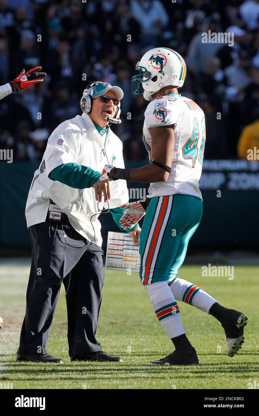 Miami Dolphins head coach Tony Sparano in the fourth quarter of an NFL ...