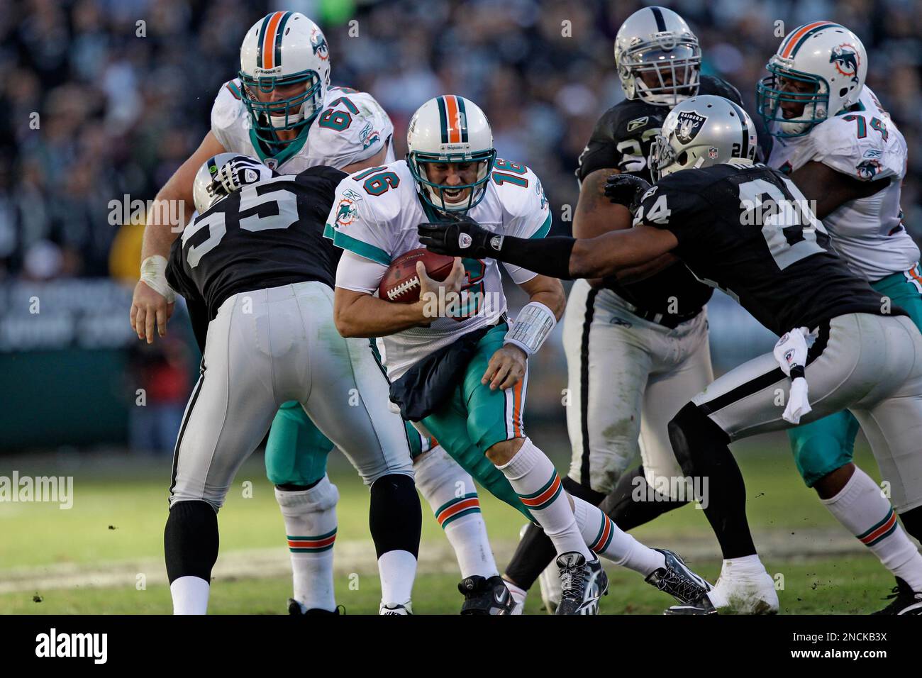 Miami Dolphins quarterback Tyler Thigpen (16) in the fourth quarter of ...