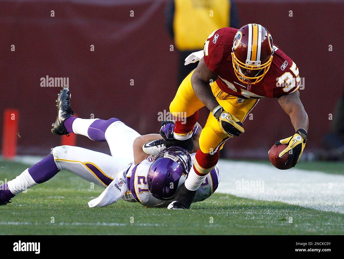 Minnesota Vikings cornerback Asher Allen pulls Washington Redskins ...