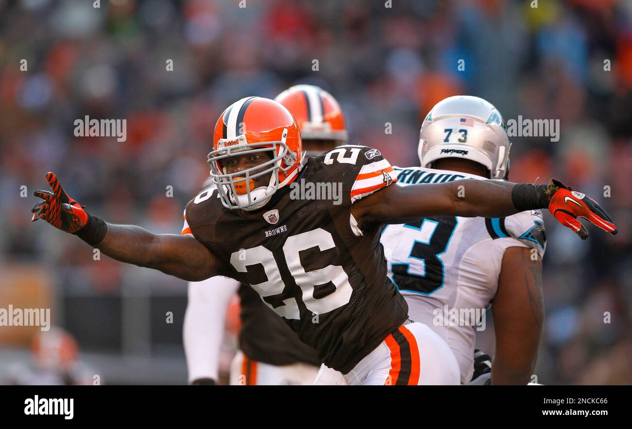 Cleveland Browns safety Abram Elam (26) celebrates after sacking ...