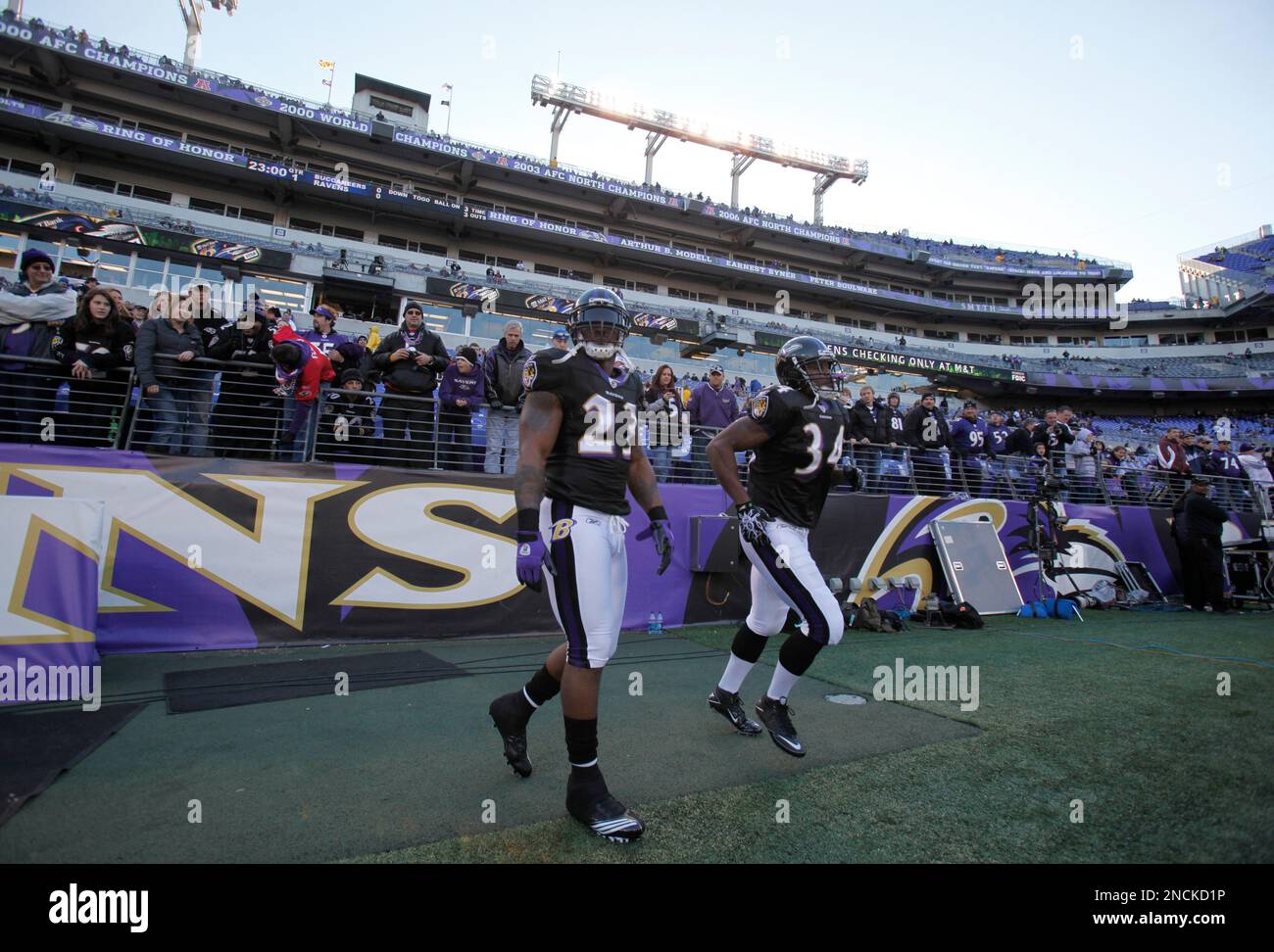 Baltimore Ravens running back Willis McGahee (23) and running back ...