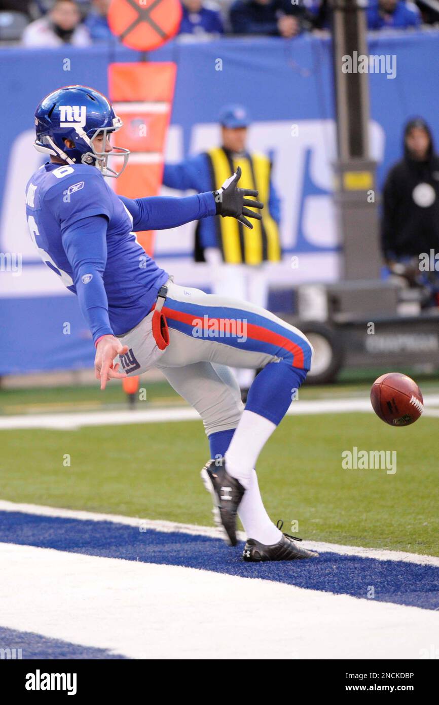 New York Giants' Matt Dodge kicks during the third quarter of the NFL ...