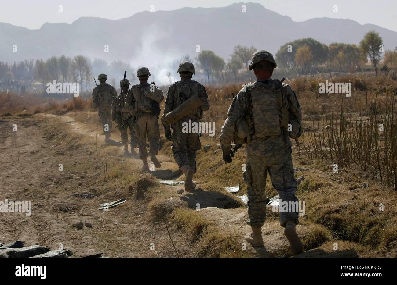 A group of U.S. Army soldiers from First Battalion, 502nd Infantry ...