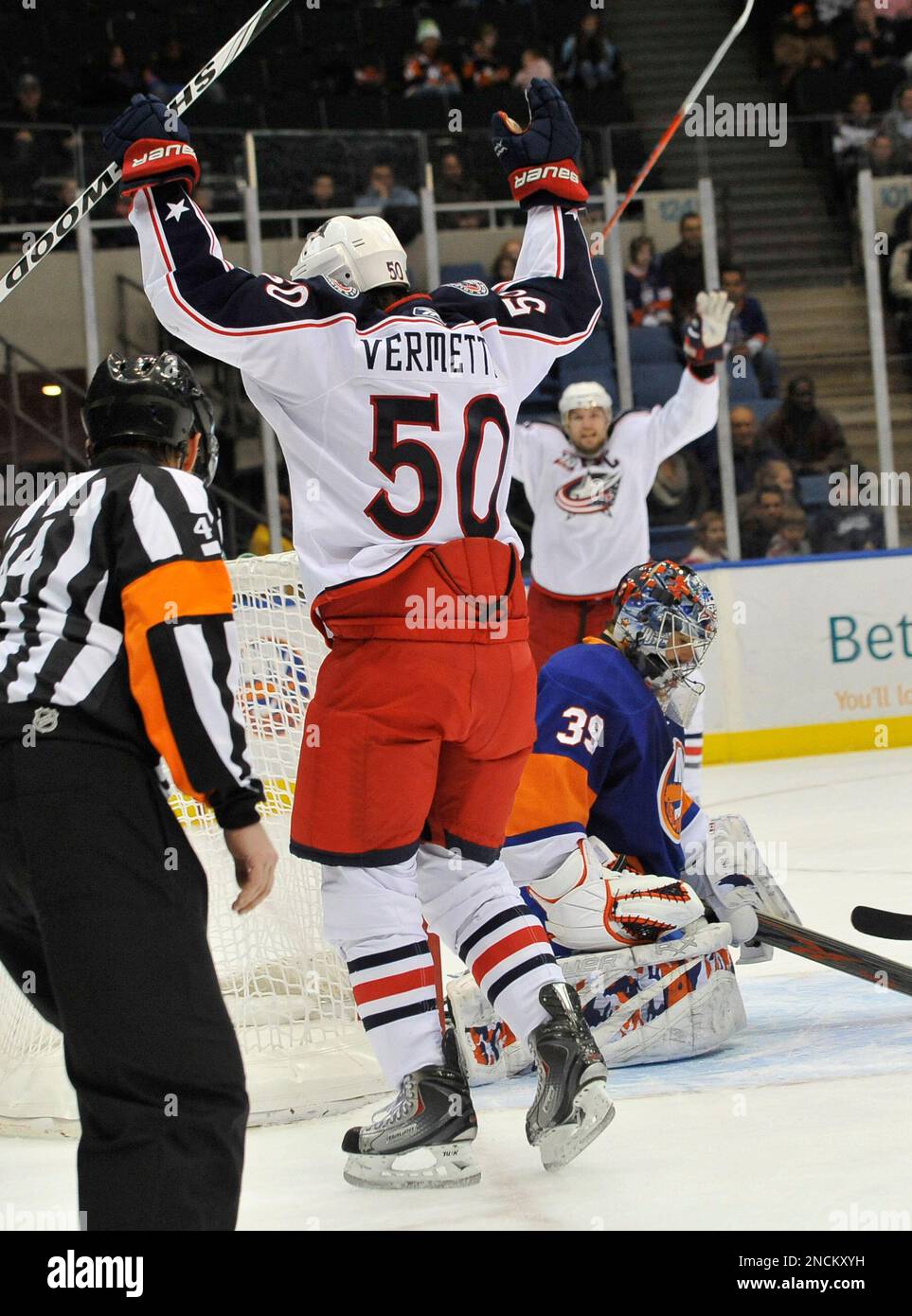 Columbus Blue Jackets center Antoine Vermette (50) celebrates his goal ...