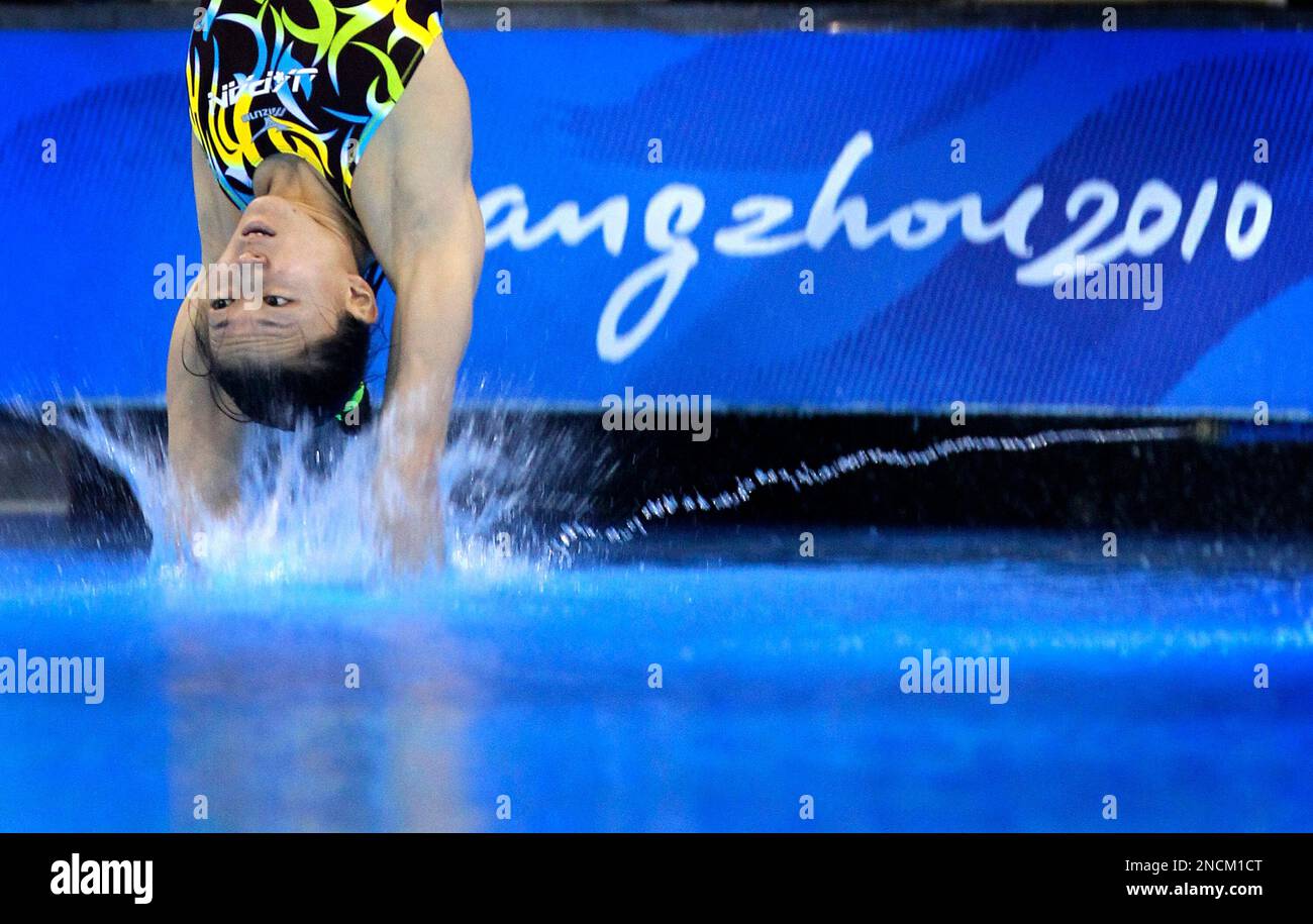 Sayaka Shibusawa of Japan competes during the women's 1-meter ...