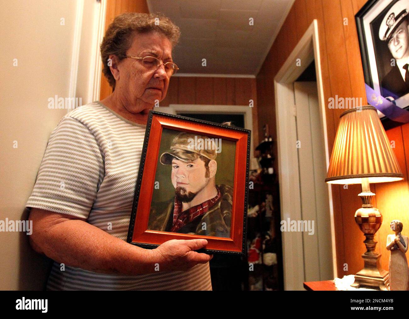 In this Nov. 13, 2010 photo, Nelda Winslette, grandmother of Deepwater ...