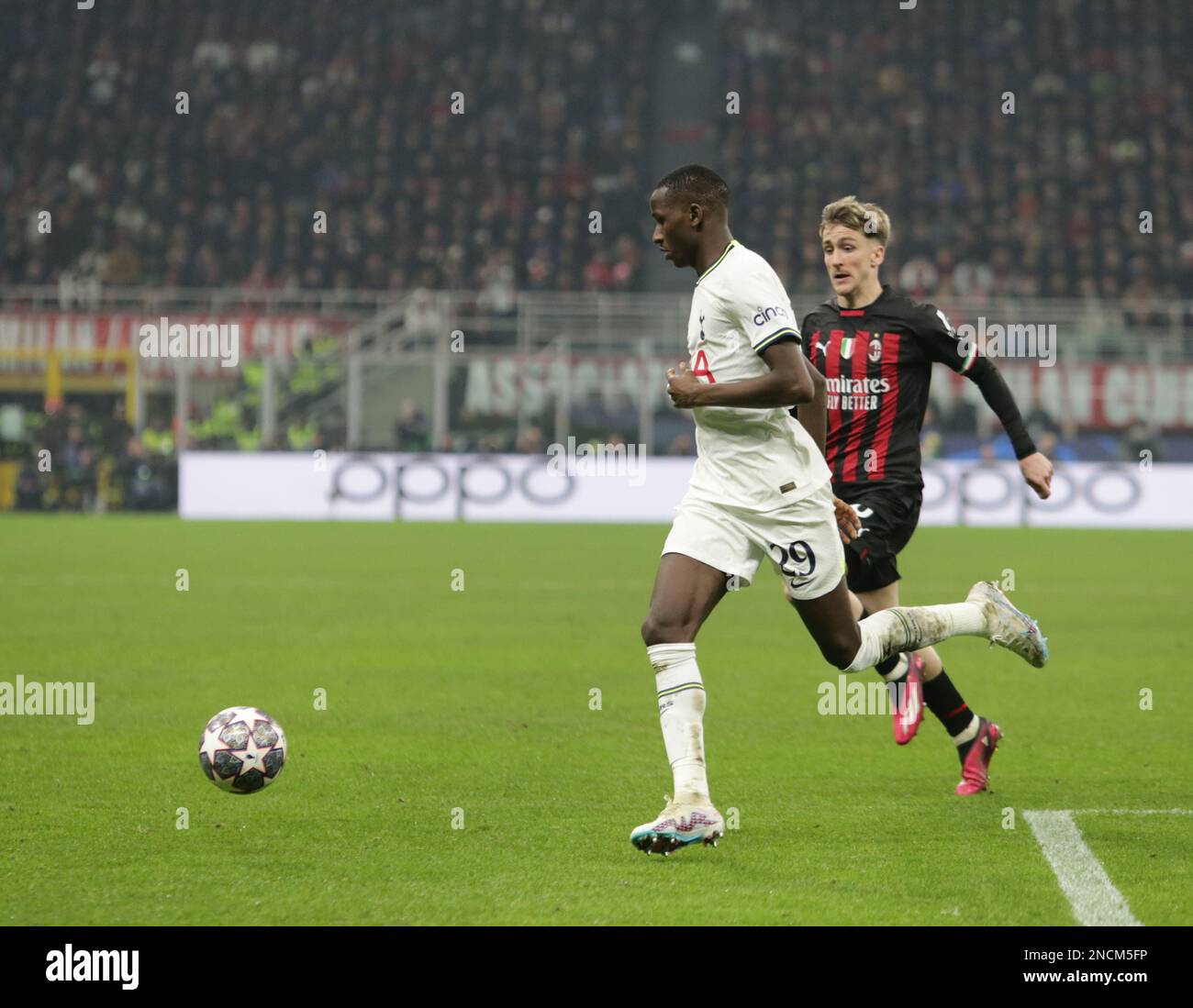 Ac milan tottenham hotspur hi-res stock photography and images - Alamy