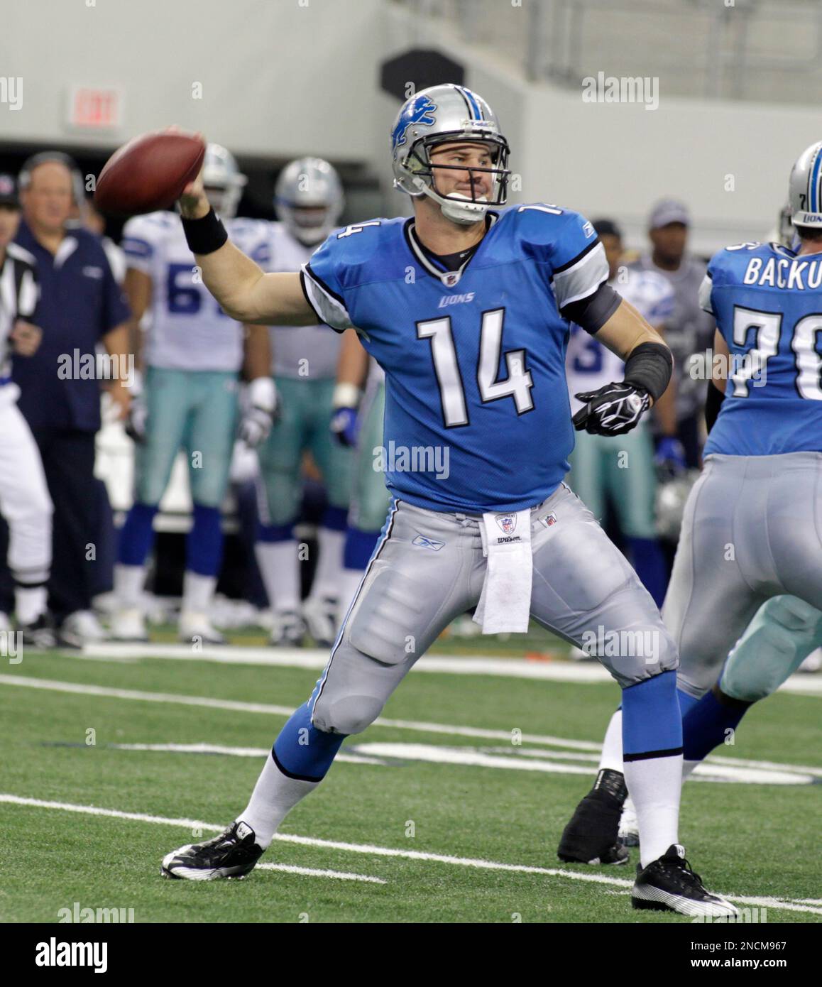 Detroit Lions quarterback Shaun Hill (14) during an NFL football game ...