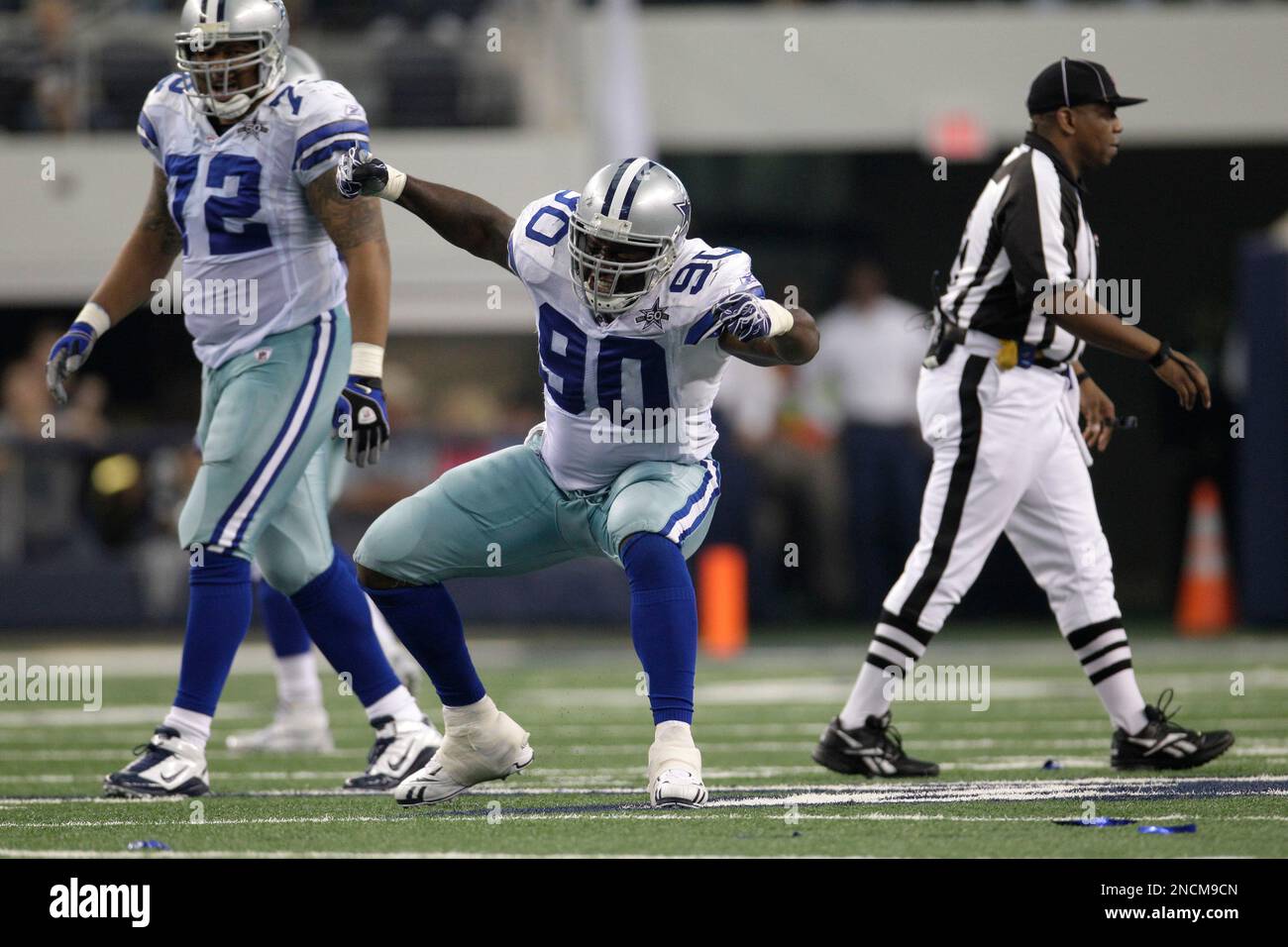 Dallas Cowboys defensive tackle Jay Ratliff (90) celebrates during an ...