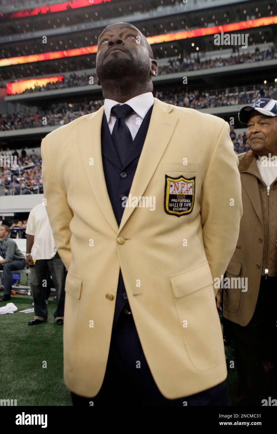 Dallas Cowboys Hall of Fame Running Back Emmitt Smith during an NFL ...