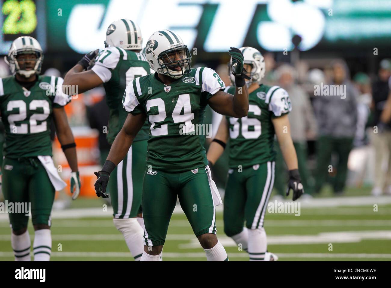 New York Jets' Darrelle Revis (24) gestures during the third quarter of ...