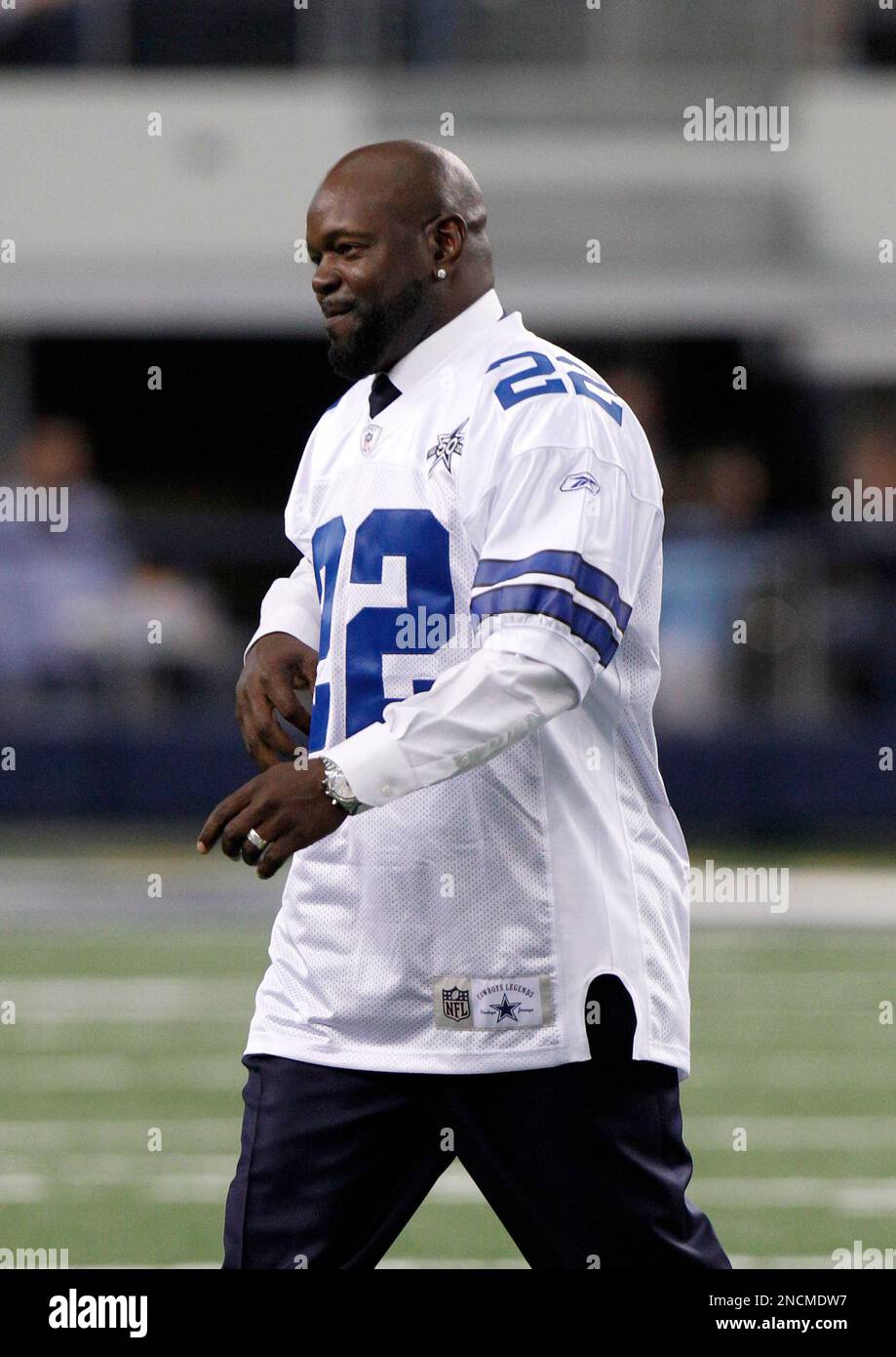 Former Dallas Cowboy Emmitt Smith before an NFL football game against ...