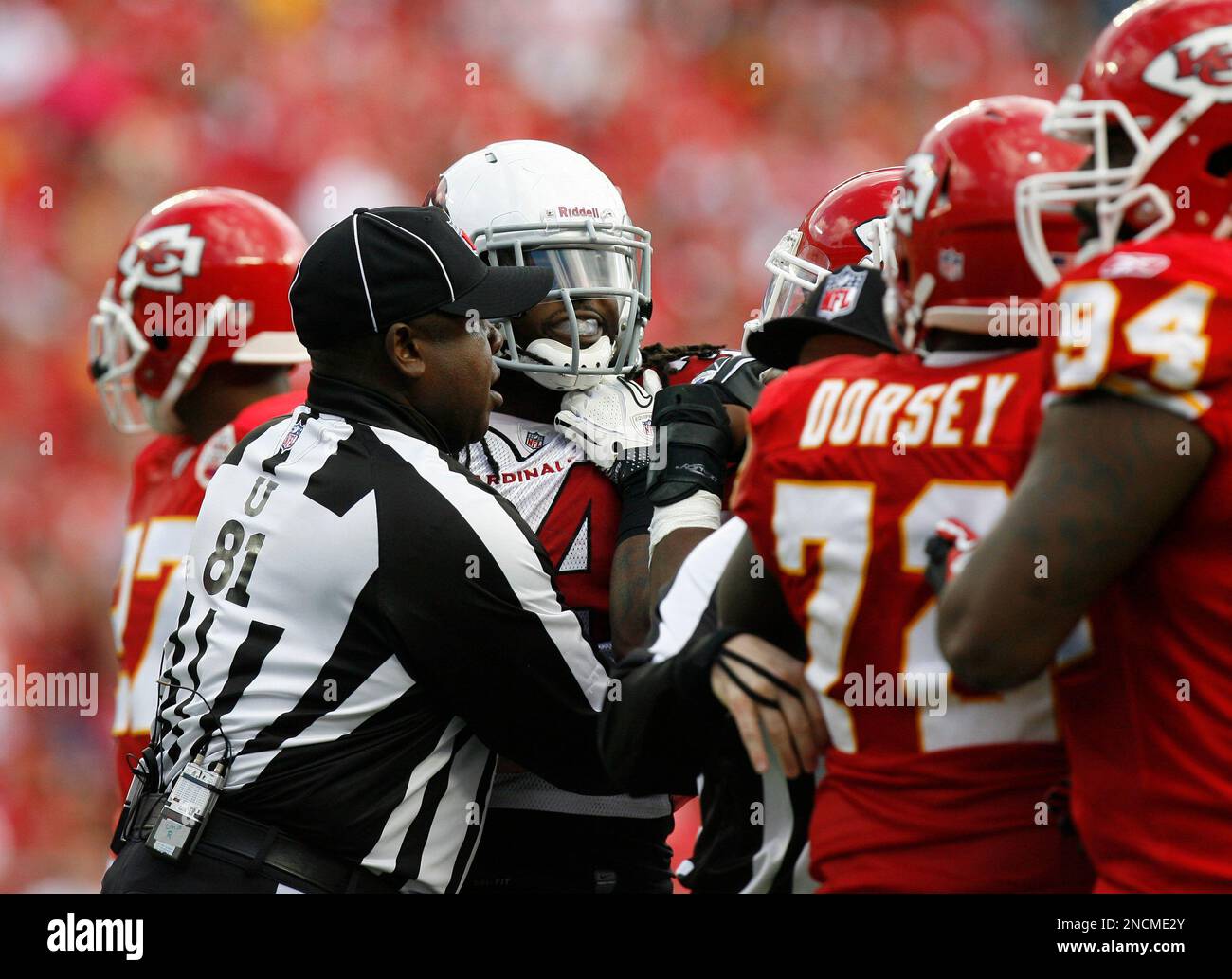NFL umpire Roy Ellison (81) gets between players during the first half ...