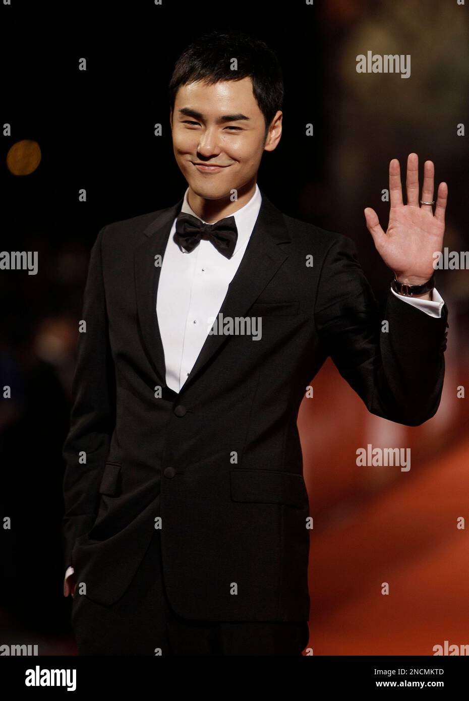 Taiwanese actor Ethan Juan arrives at the 47th Golden Horse Awards ...