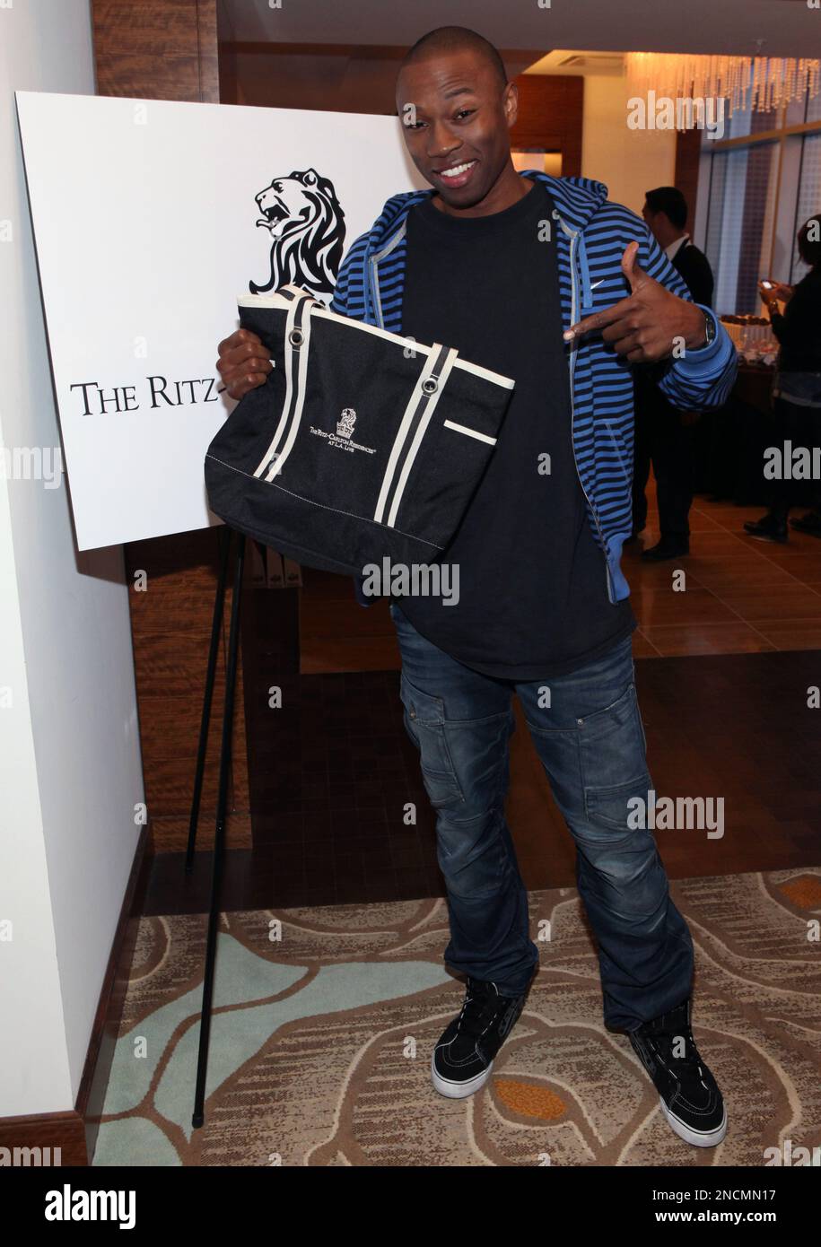 Robbie Jones poses for a photo at an American Music Awards gifting ...