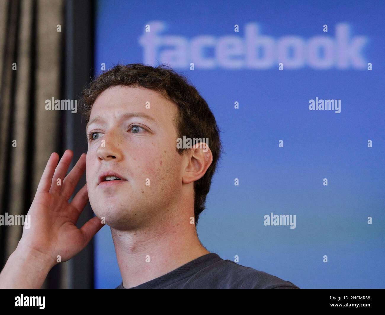 Facebook CEO Mark Zuckerberg talks about the new Facebook messaging ...
