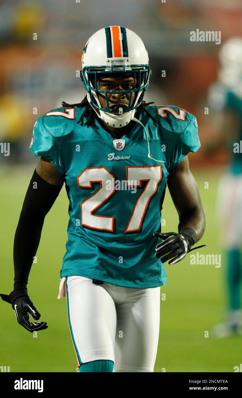 Chicago Bears safety Major Wright (27) stands on the field during the ...