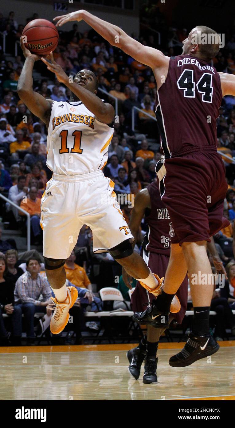 Tennessee guard Trae Golden (11) shoots over Missouri St. center Will ...