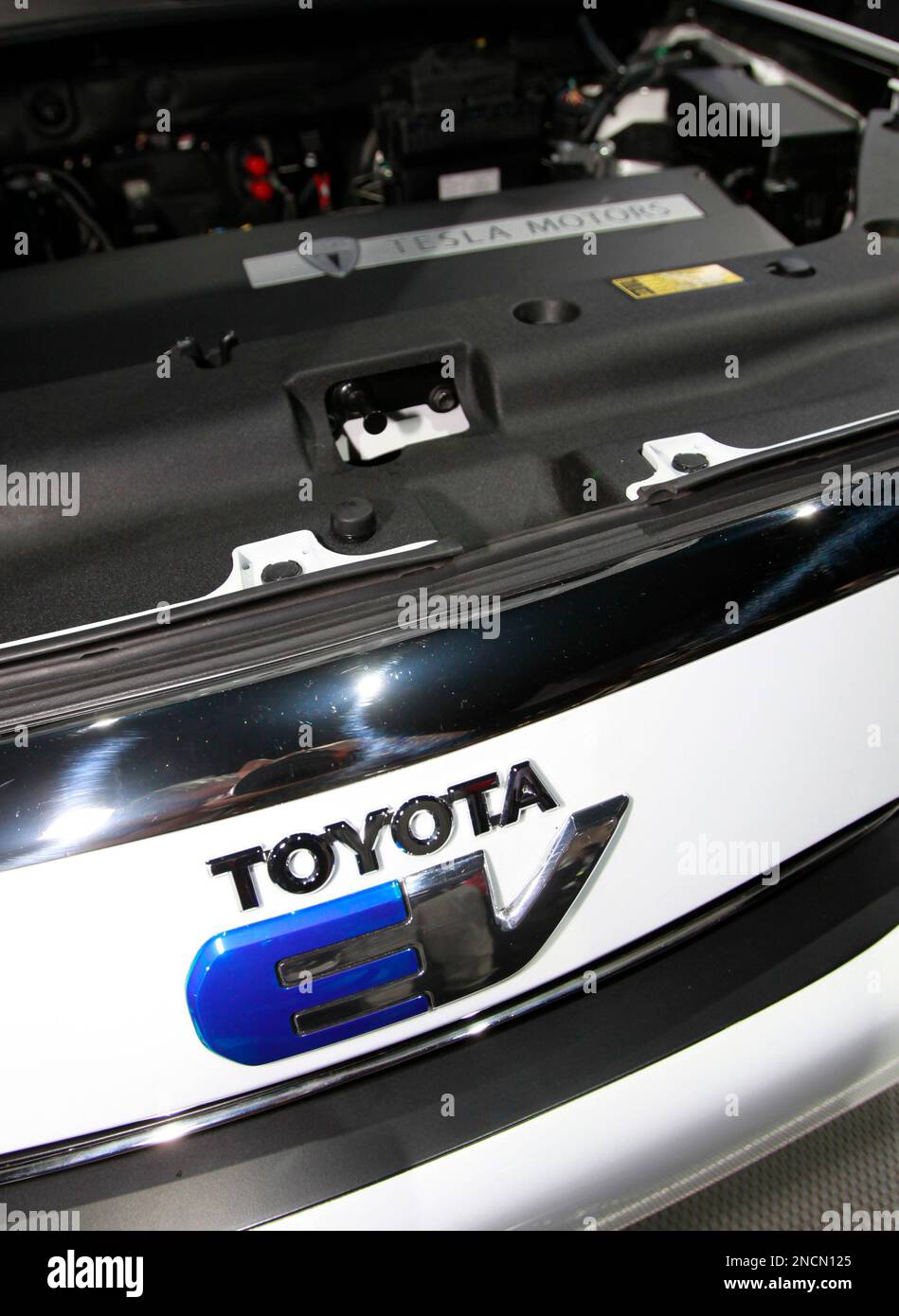 The Toyota Rav-4 Electric makes its world debut at the LA Auto Show ...