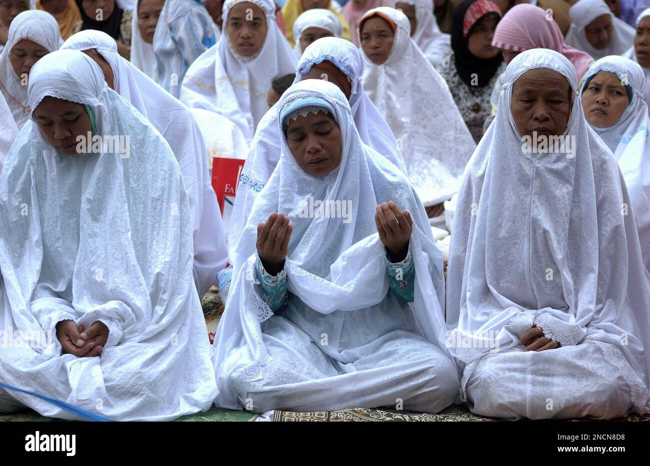 Members of Muhammadiyah, Indonesia's second largest Muslim organization ...