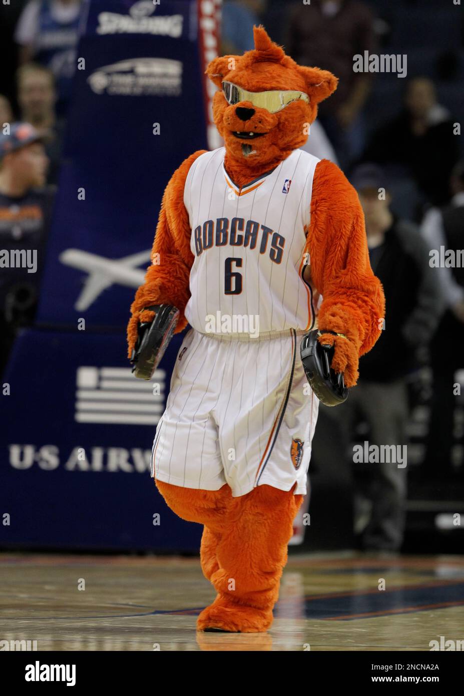 The Charlotte Bobcats mascot Rufus performs in the second half of the ...