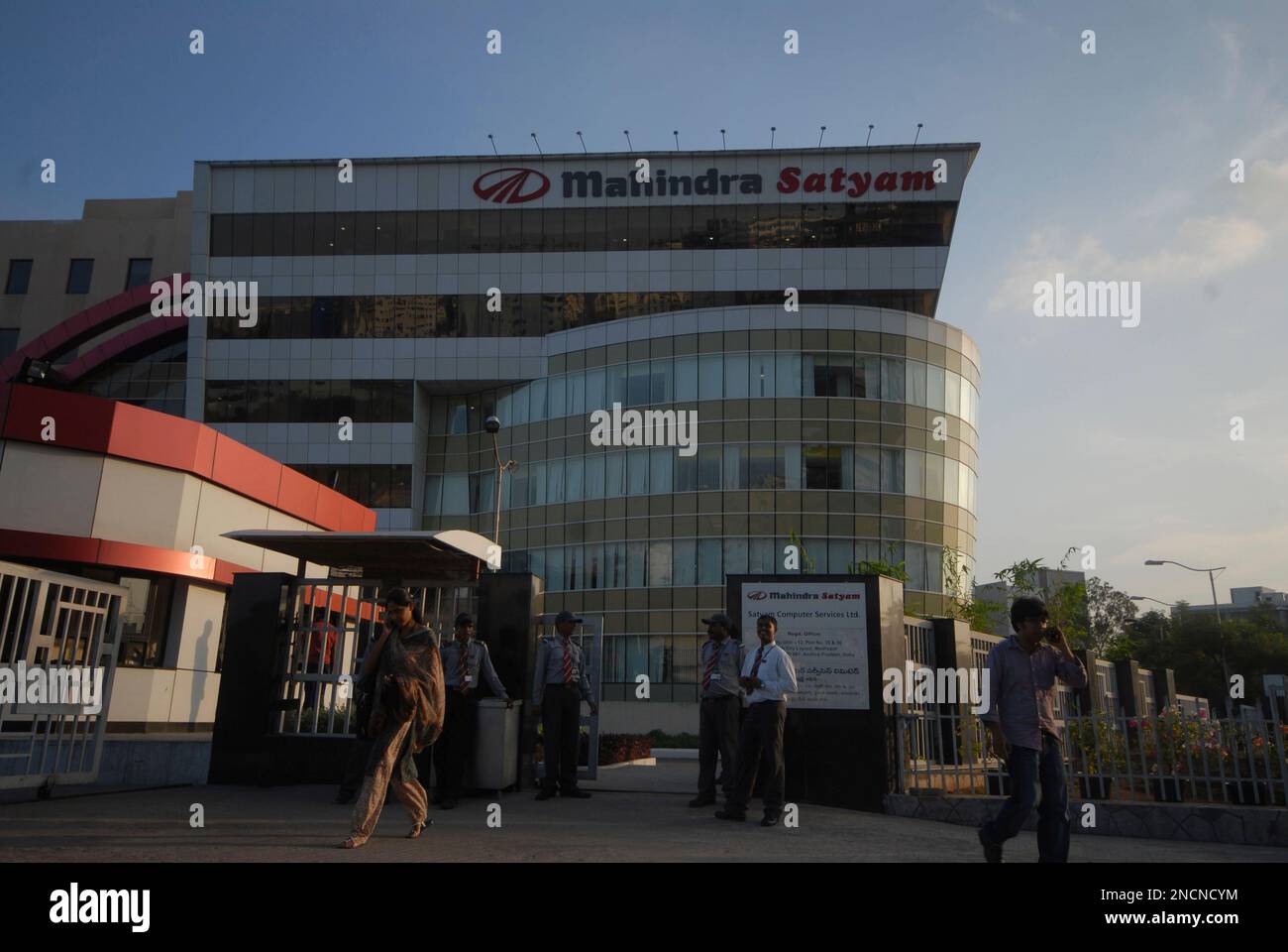 Mahindra Satyam Logo