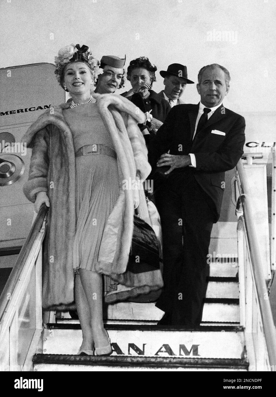 Actress Zsa Zsa Gabor, right, and fiance Hal Hayes arrive from New York ...