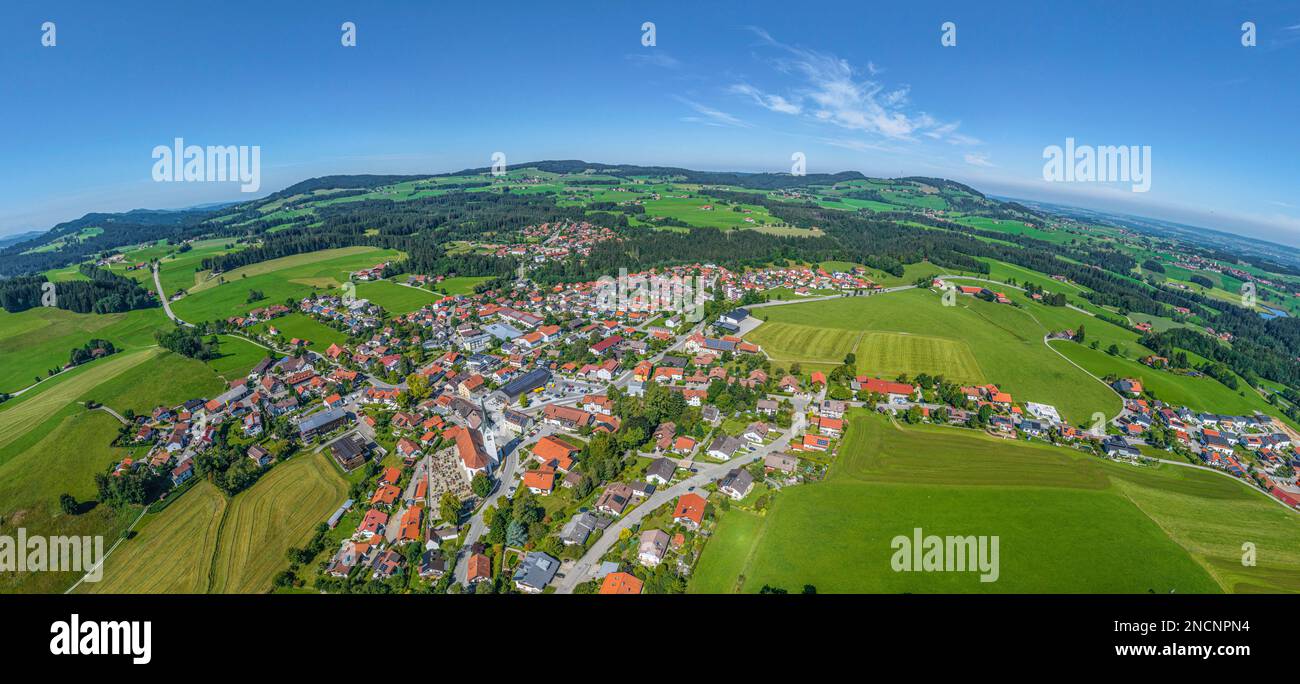 The region around Buchenberg in the Allgaeuer Seenland from above Stock ...