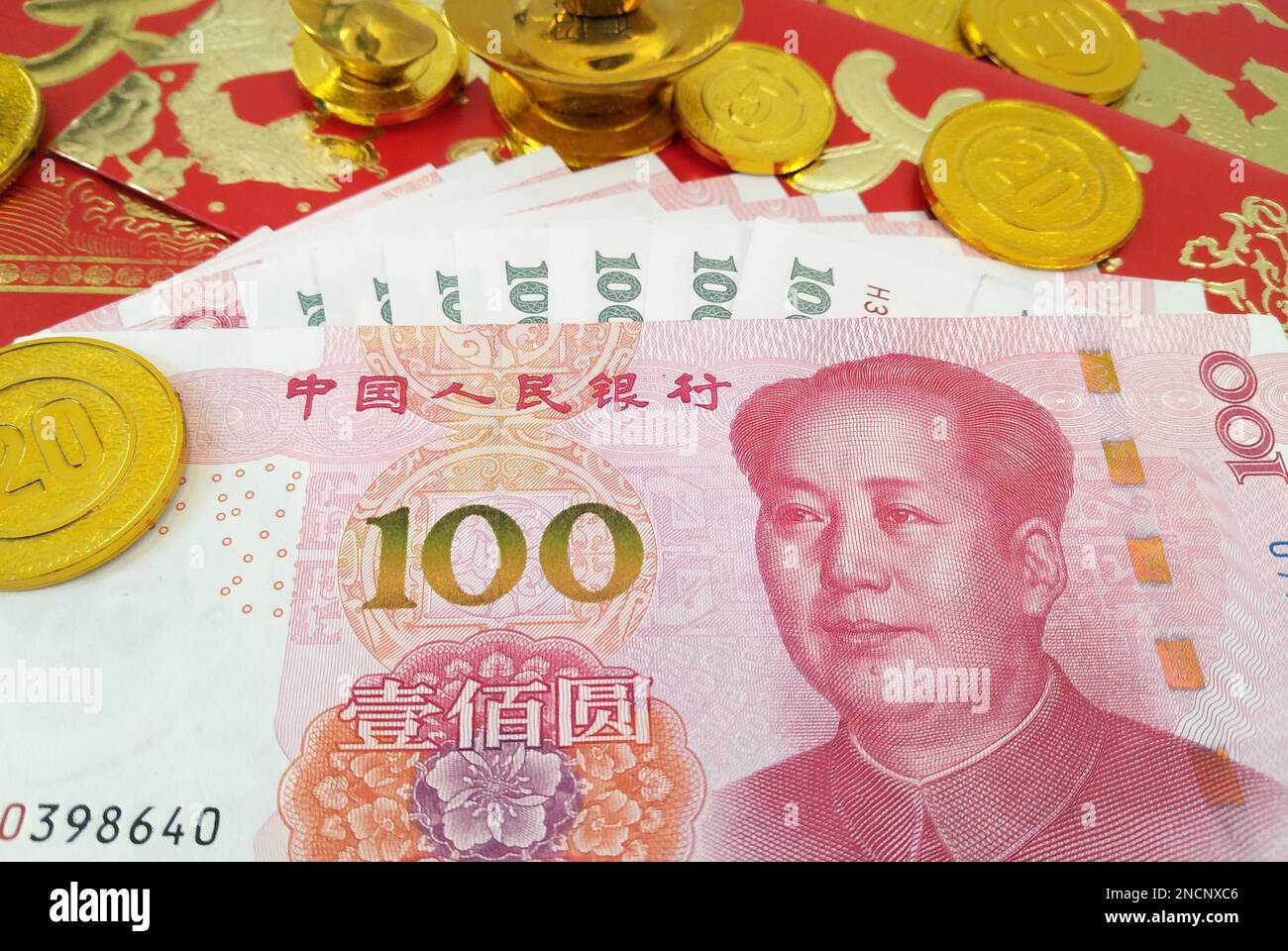 China bride price hi-res stock photography and images - Alamy