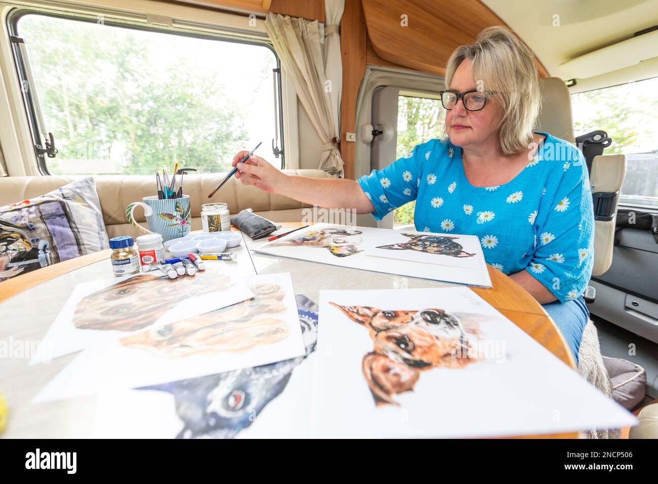 Jo scott art hi-res stock photography and images - Alamy