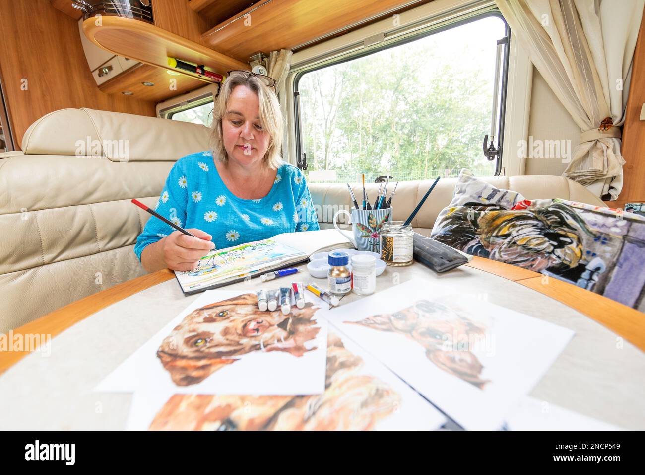 Jo scott art hi-res stock photography and images - Alamy