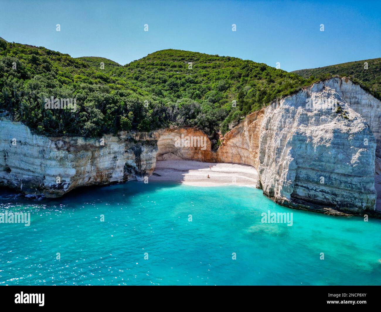 Cove 4k hi-res stock photography and images - Alamy