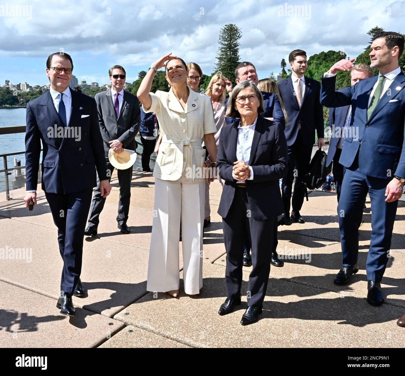 Crown sydney and opera house hi-res stock photography and images - Alamy