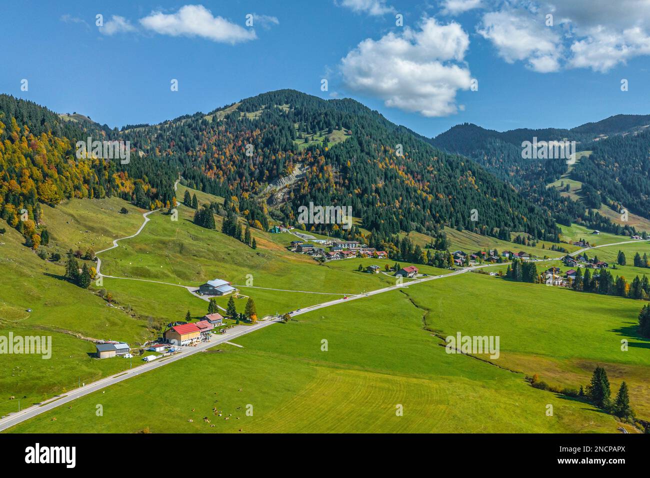 The alpine valley around Balderschwang in bavarian Allgaeu on a sunny ...