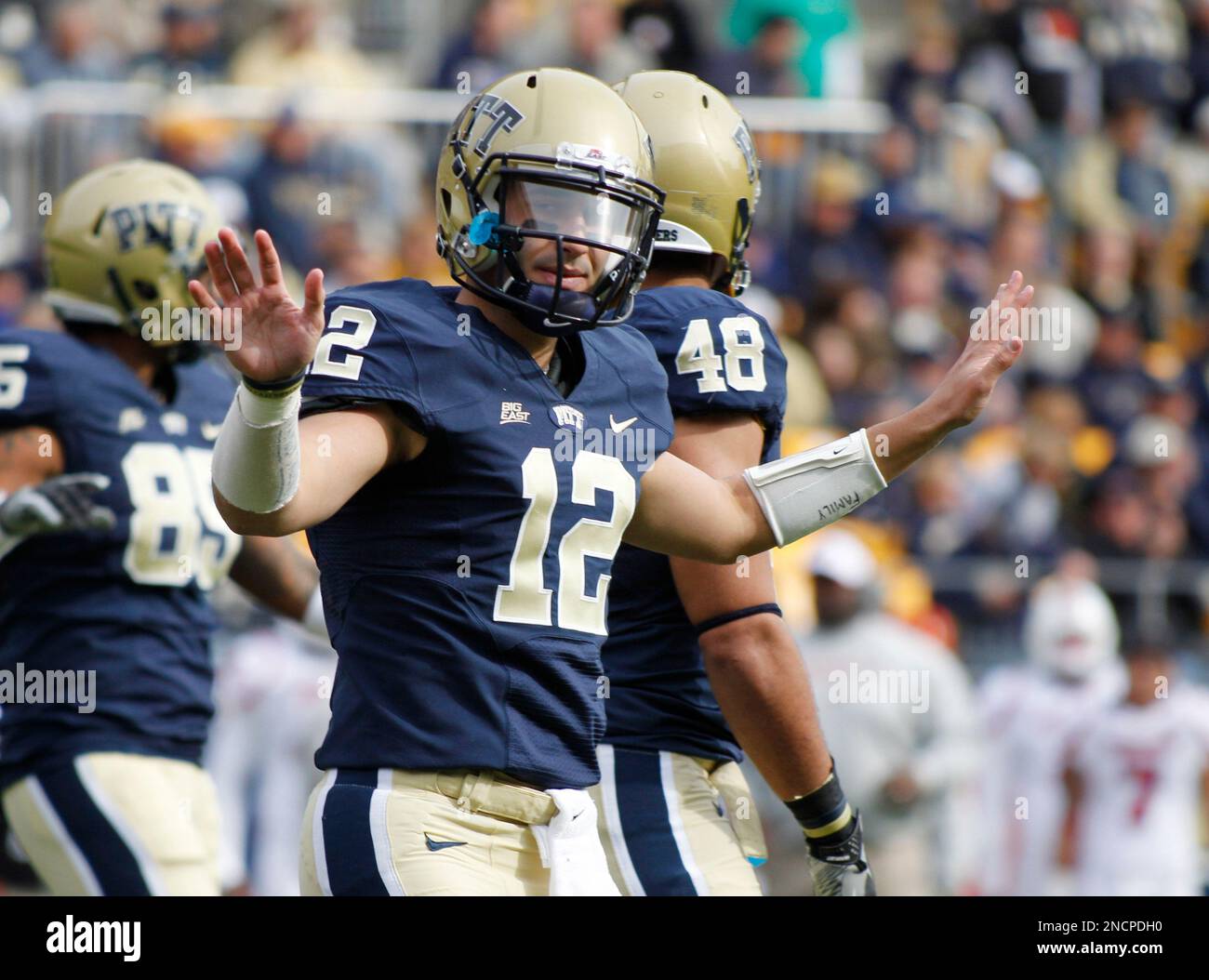Pittsburgh quarterback Tino Sunseri (12) plays the NCAA football game ...