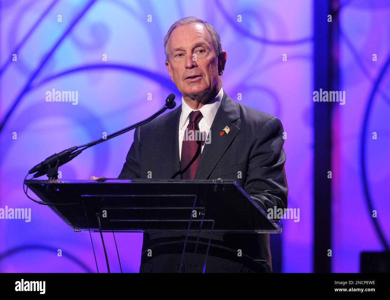 Mayor Michael Bloomberg at the VH1 Save the Music Foundation 2010 Gala ...