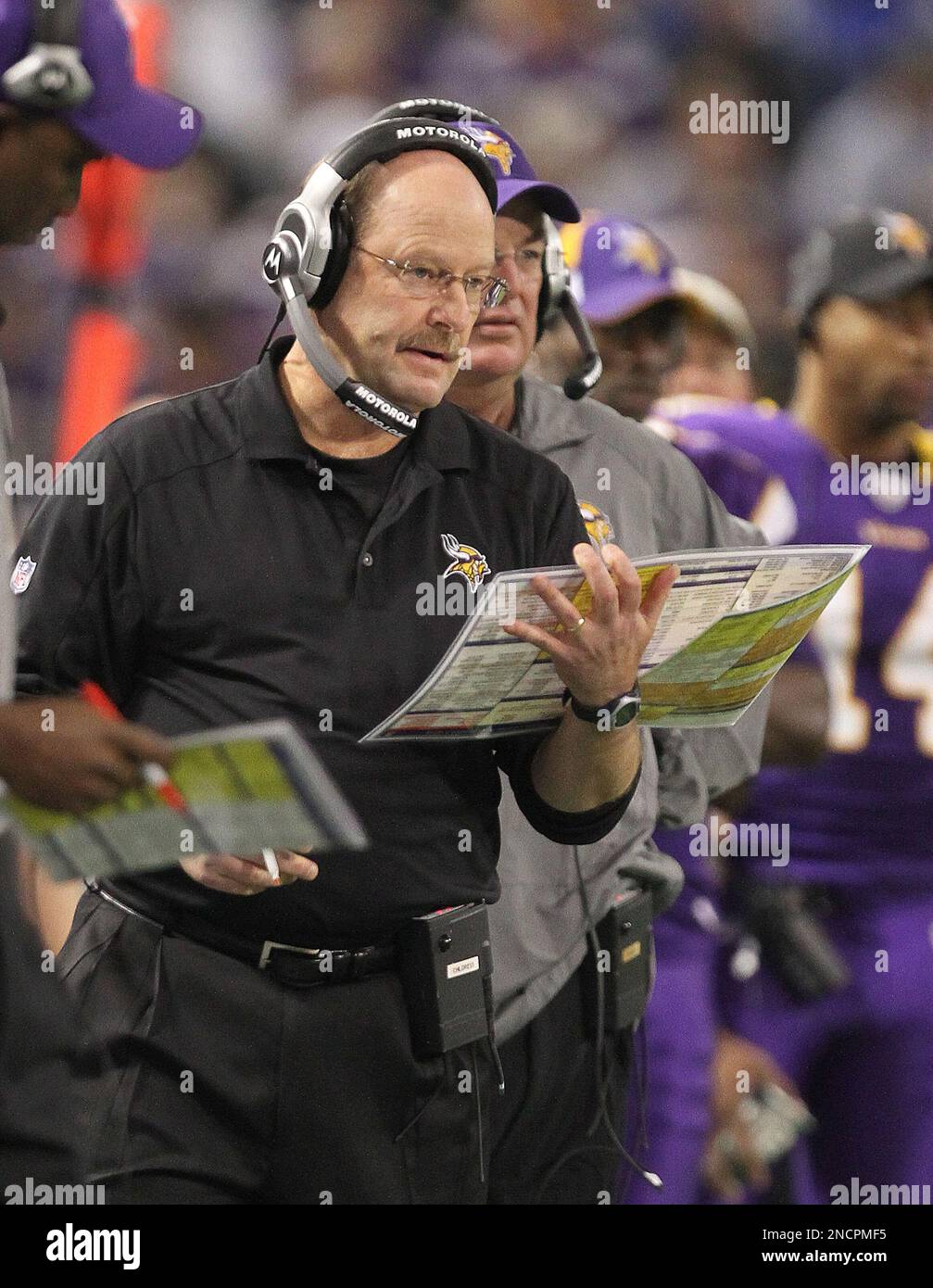 Minnesota Vikings head coach Brad Childress during an NFL football game ...
