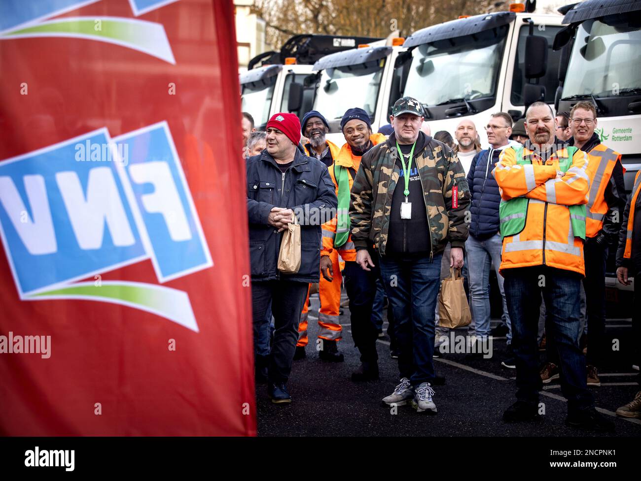 Civil servants work stoppage hi-res stock photography and images - Alamy