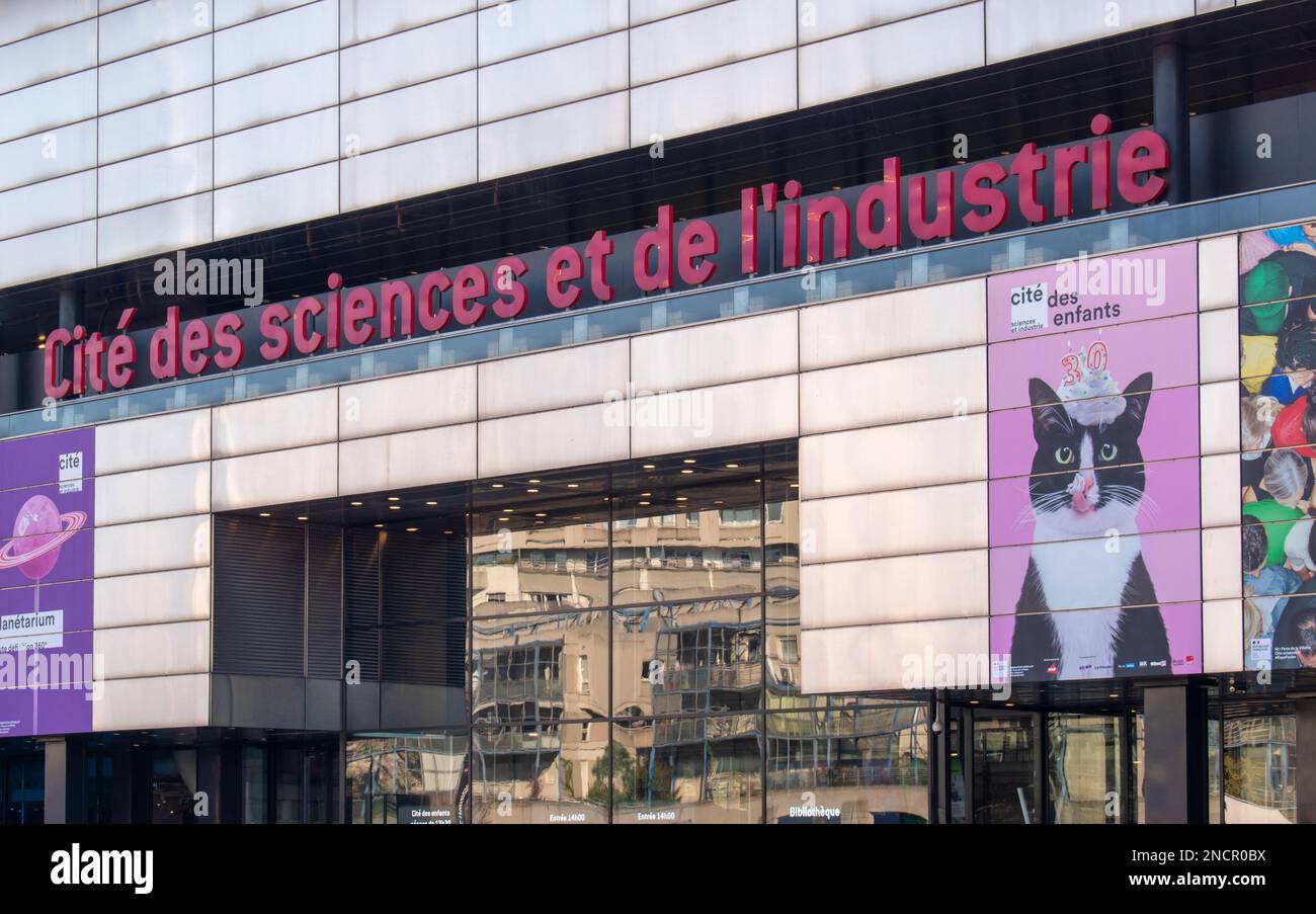The "Cité des Sciences et de l'Industrie", science popularization ...