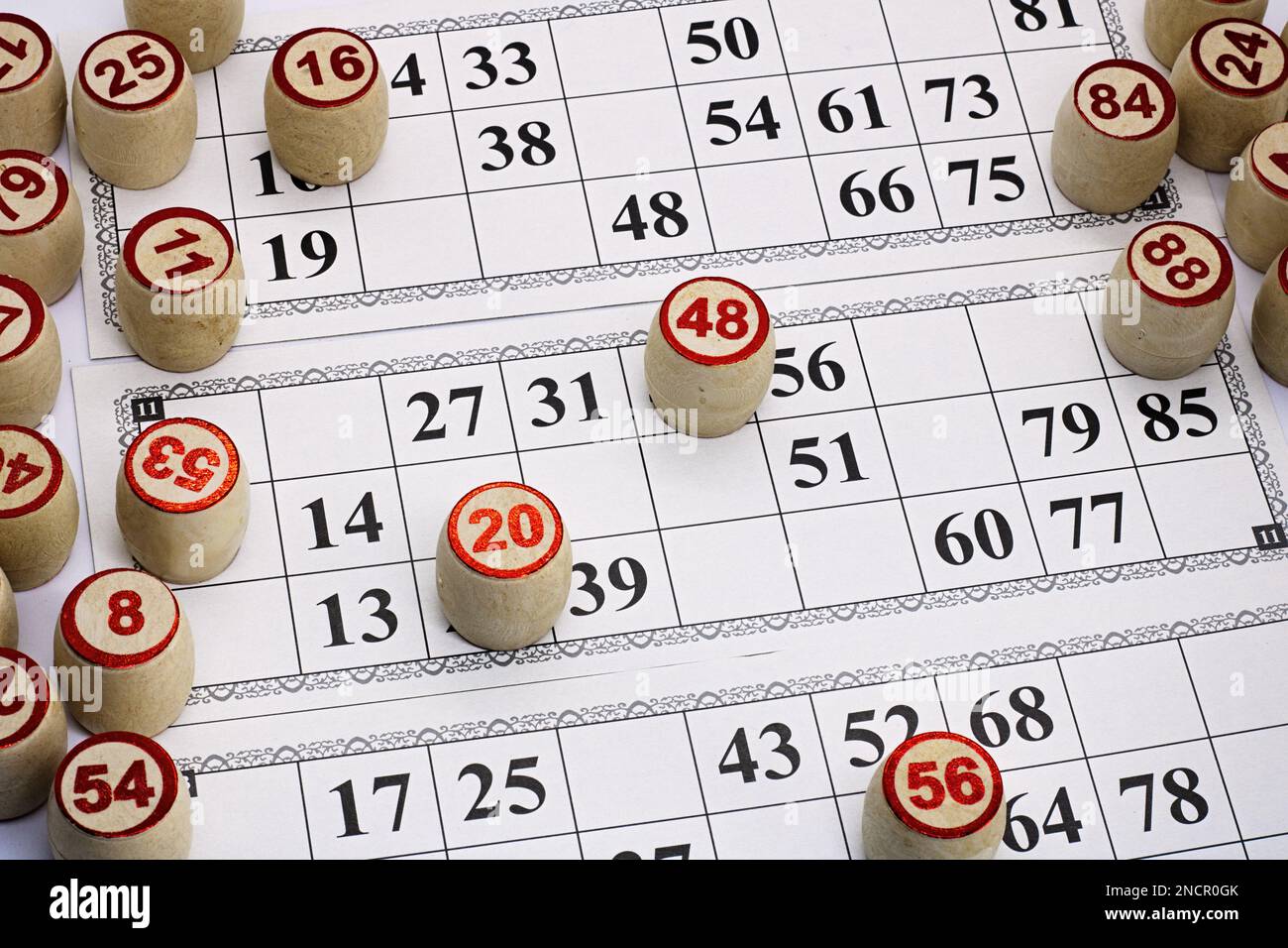 Board game bingo hi-res stock photography and images - Alamy