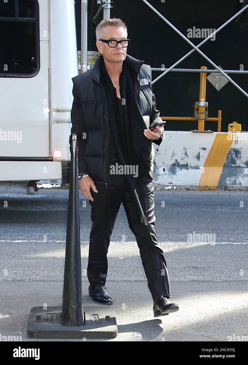 Lisa Rinna, Harry Hamlin on Today Show to talk about Valentine's Day in ...