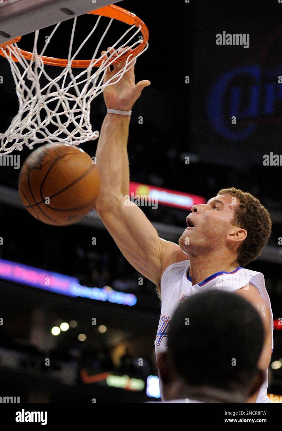 Los Angeles Clippers forward Blake Griffin dunks during the first half ...